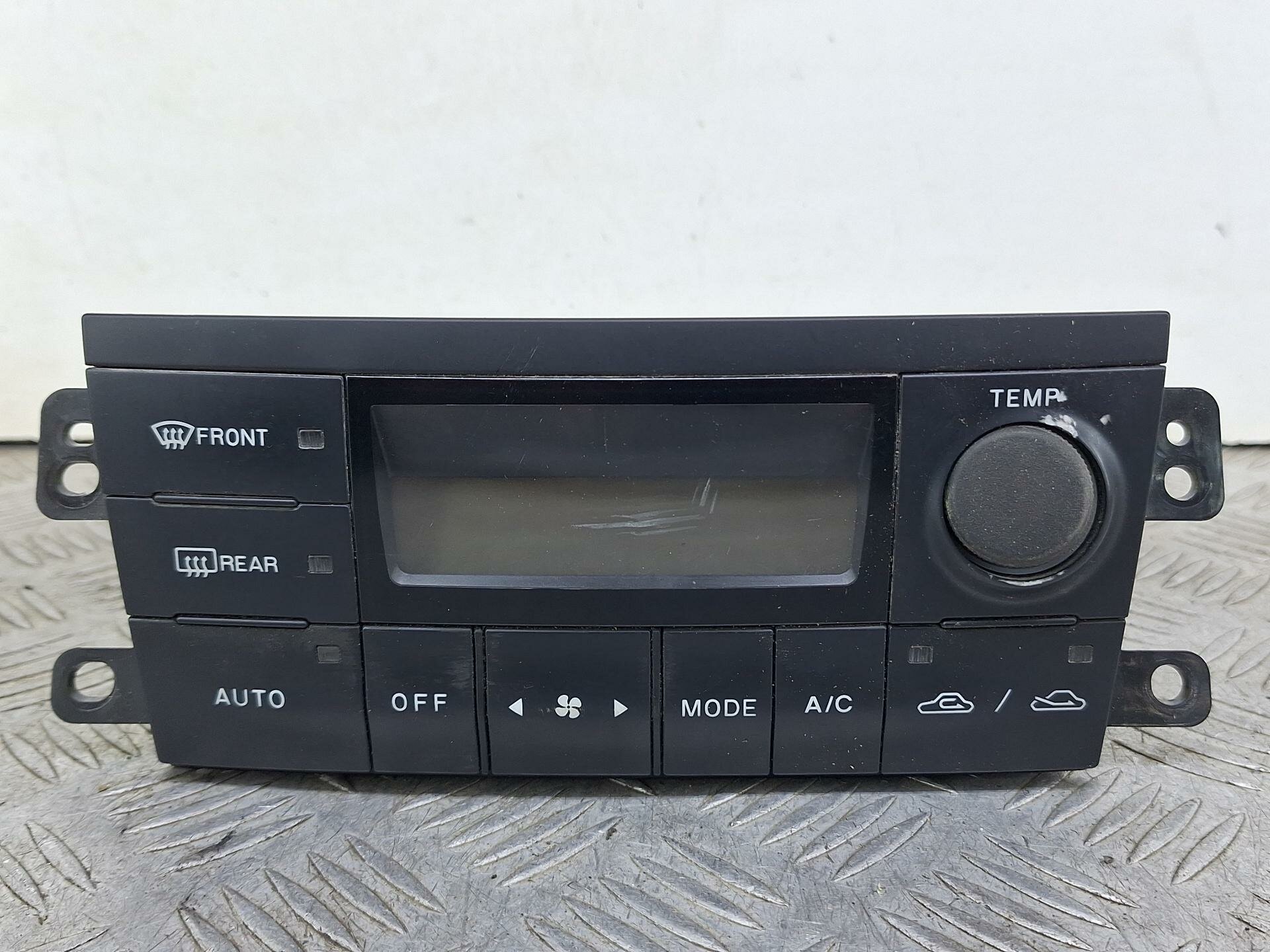 Блок управления печки/климат-контроля Mazda Premacy рест. 2002 PH22CB82D