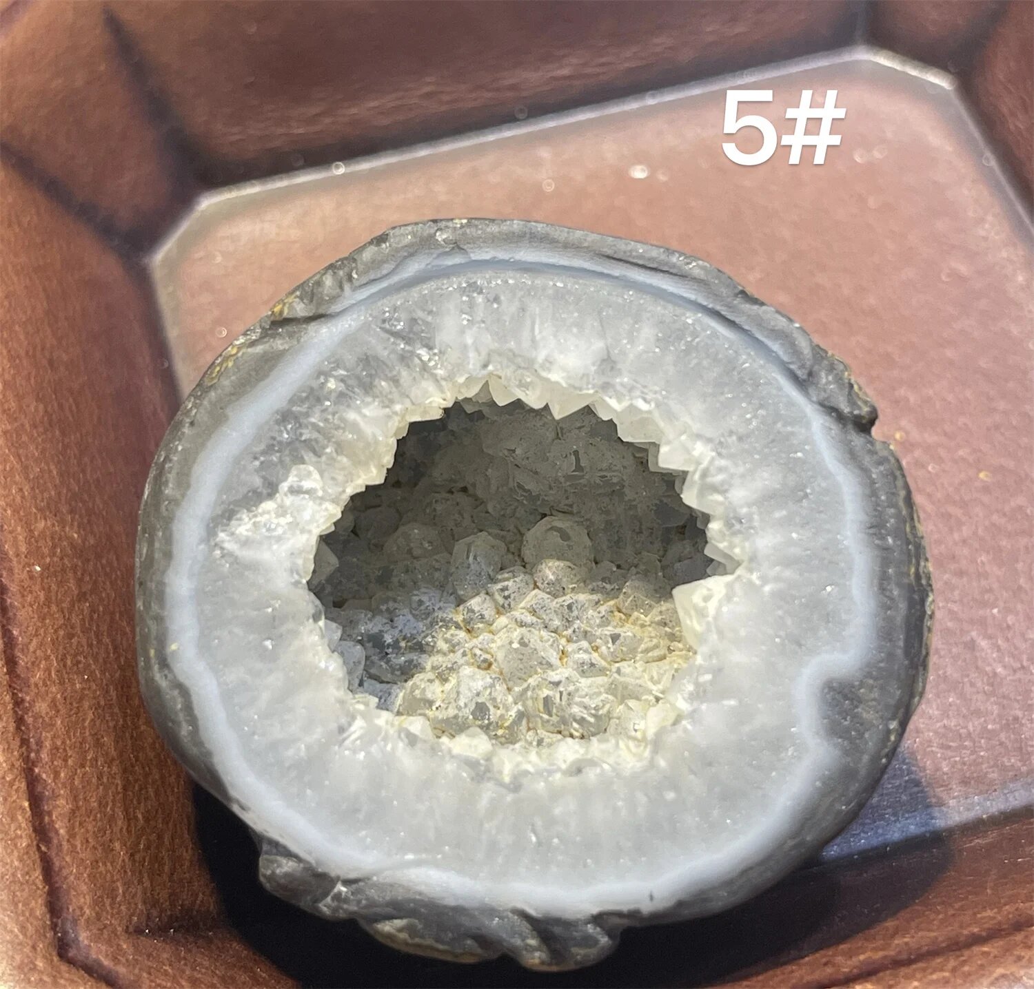 Миниатюрный камень из натурального агата 5