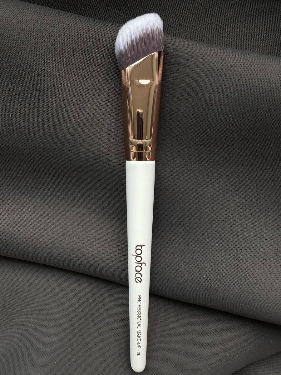Topface Кисть для контуринга Pro Contour Brush F26
