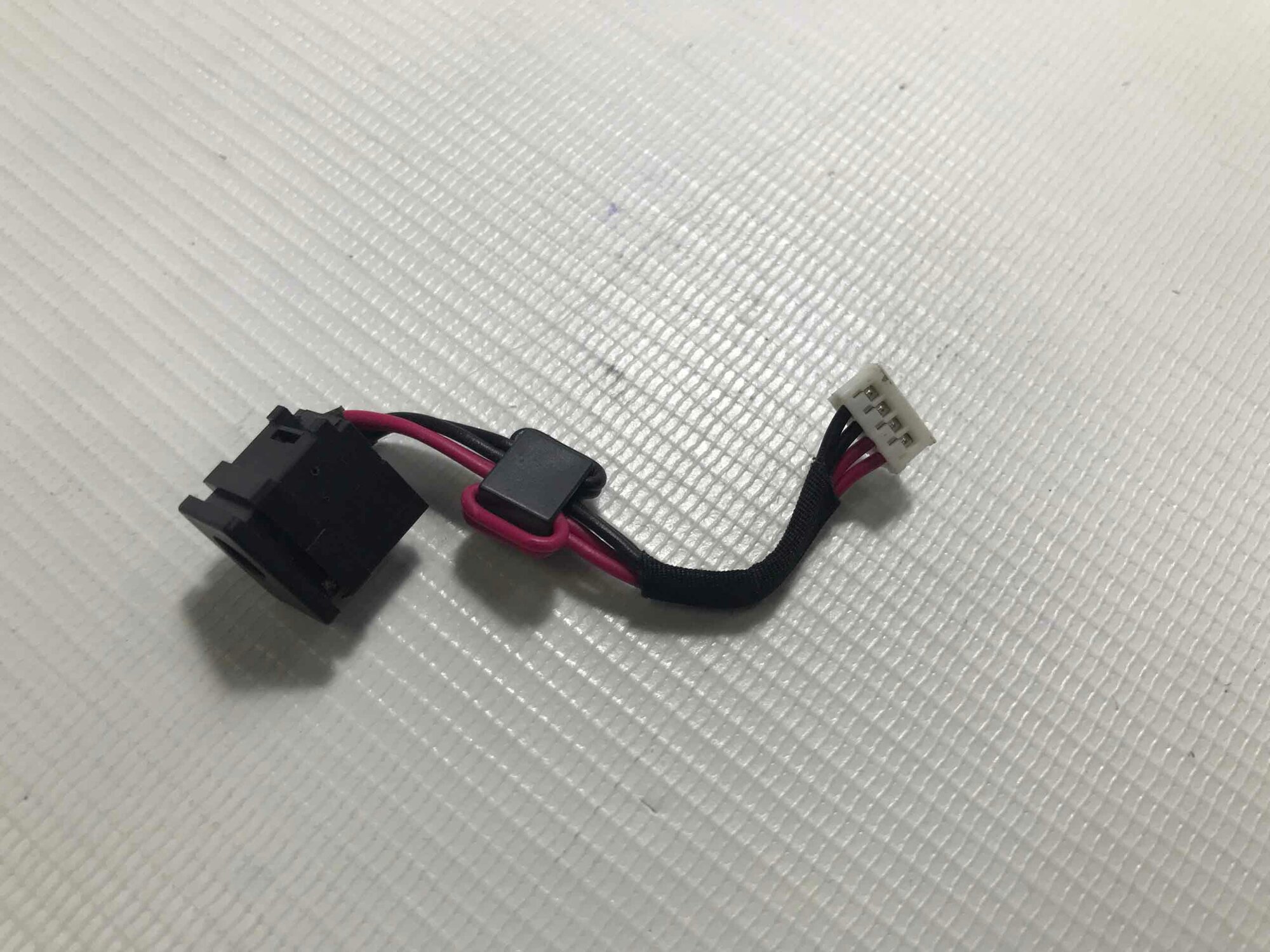 Разъем питания для TOSHIBA L365-10N