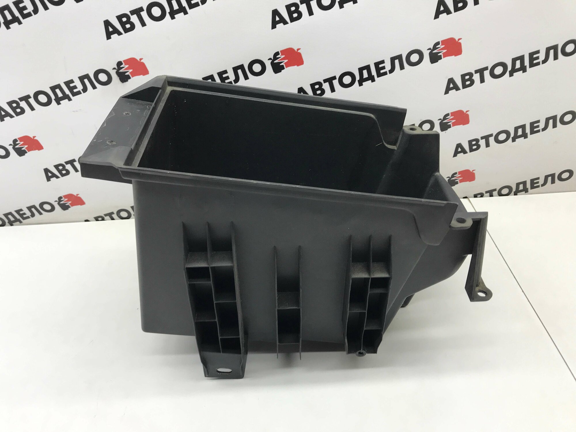 Подлокотник Mazda 626 GF 2001 г.в