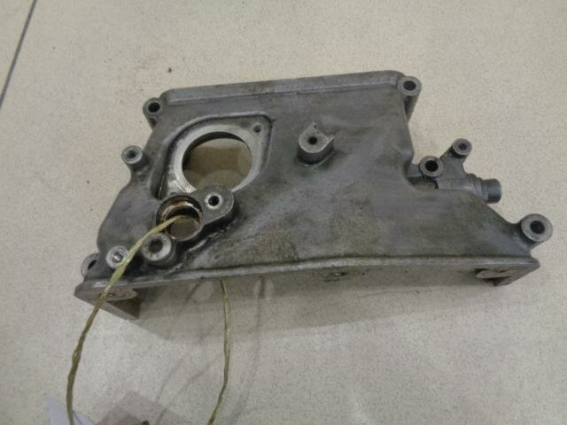 Крышка двигателя передняя от Land Rover Range Rover 3 2002-2012