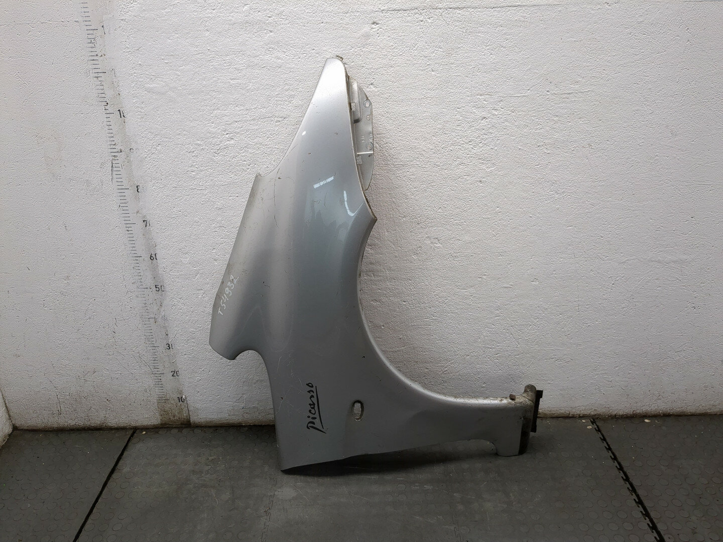 Крыло правое переднее Citroen Xsara-Picasso Б/У