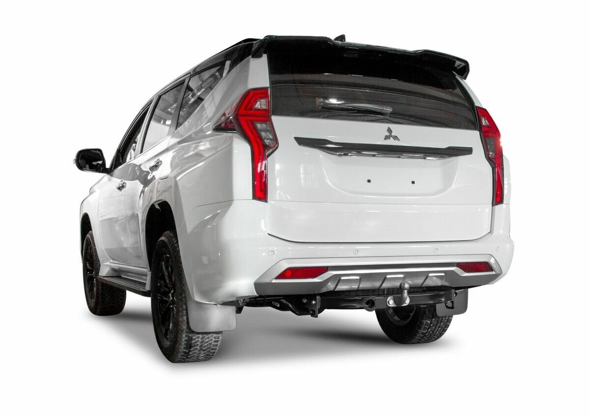 Фаркоп Berg для Mitsubishi Montero Sport III поколение рестайлинг 2019-н. в./Pajero Sport III поколение рестайлинг 2021-н. в, шар F, 2000/75 кг, F.4016.001