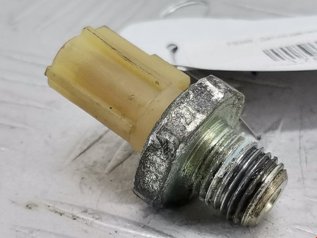 Датчик давления масла Ford Fiesta 5 98AB9278CA арт. 1782631