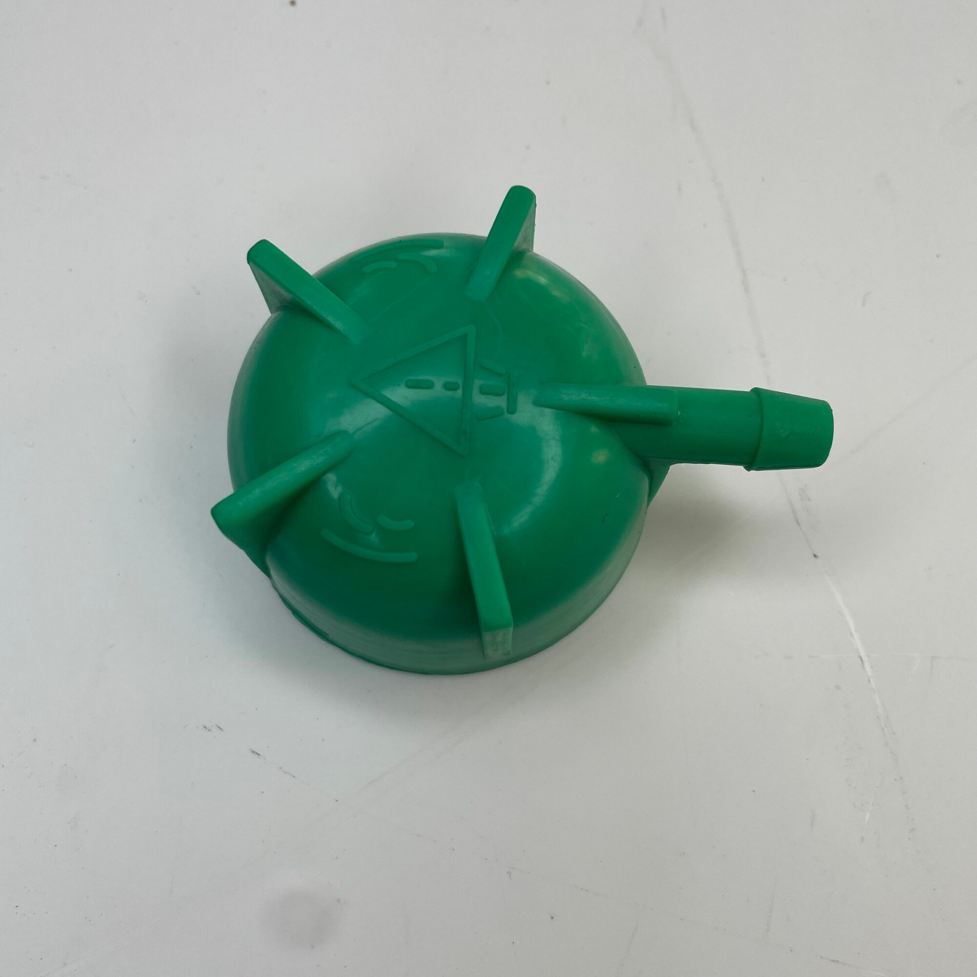 Крышка бачка расширительного Sitrak C7H [12.4 24V 12 AMT грузовой 6X4 Turbo дизель (ретардер, Traxon ADR)] 752W061010005