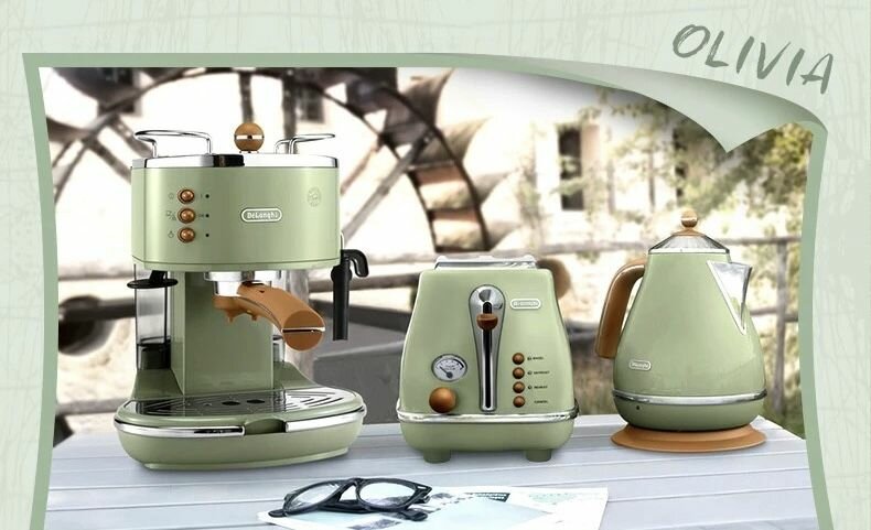 Чайник DeLonghi Icona "Capitals", оливковый, 1,7 л, 2000Вт, металлический/пластиковый корпус — фото 1