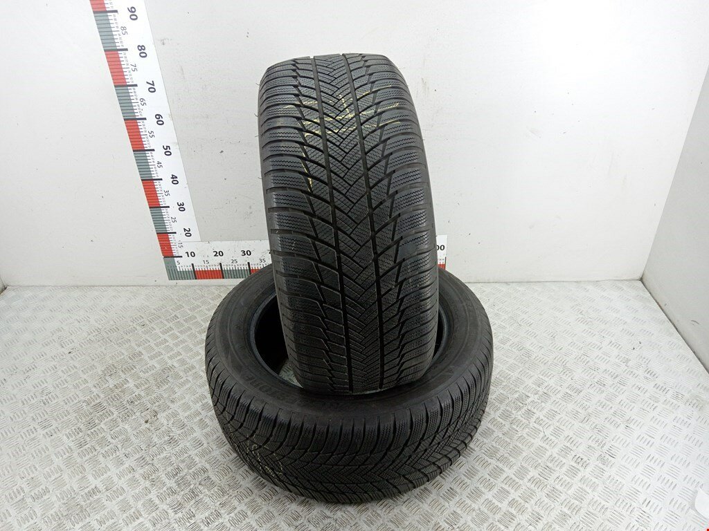 Шины BMW X5 (G05) 265/50R19 арт. 2213013