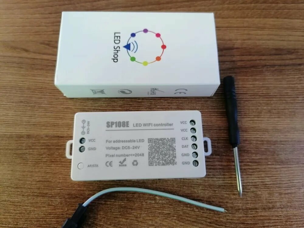 Xiaomi YouPin Wi-Fi контроллер SP108E для управления RGB SPI лентой.