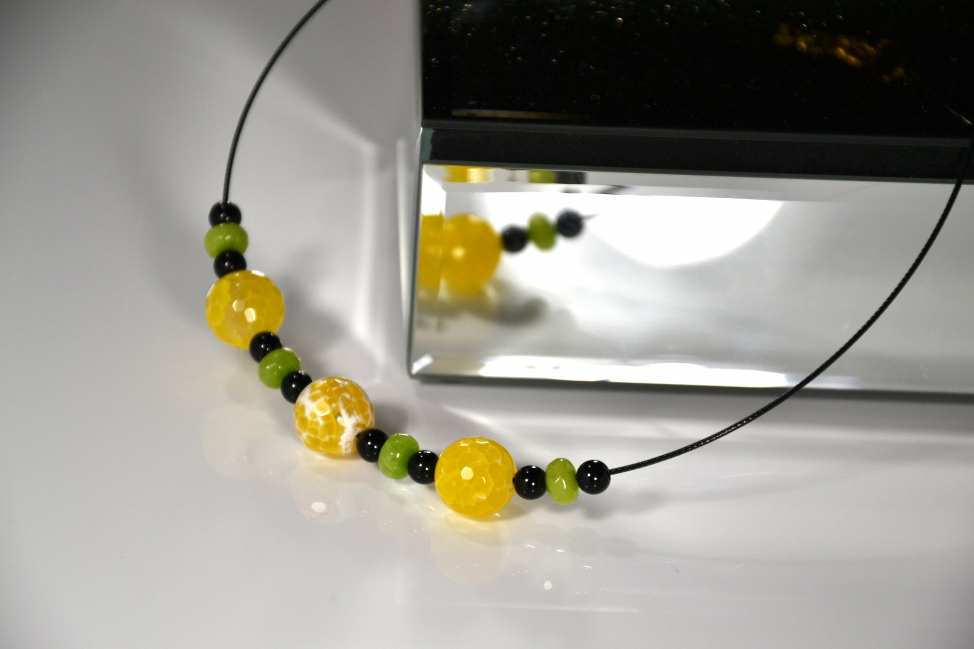 Колье, агат