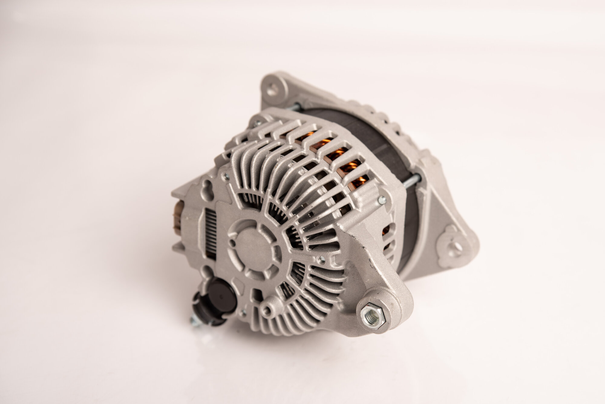 Генератор 23100-1AT1A Powertec Nissan