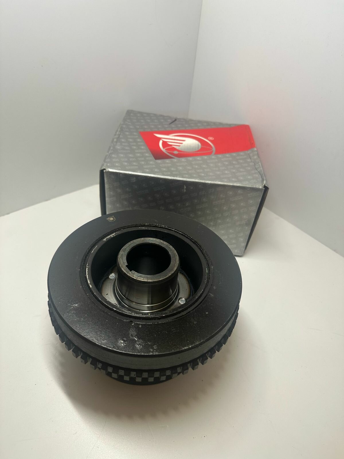 Шкив коленчатого вала с демпфером, кондиционер для двигателей ЗМЗ 409