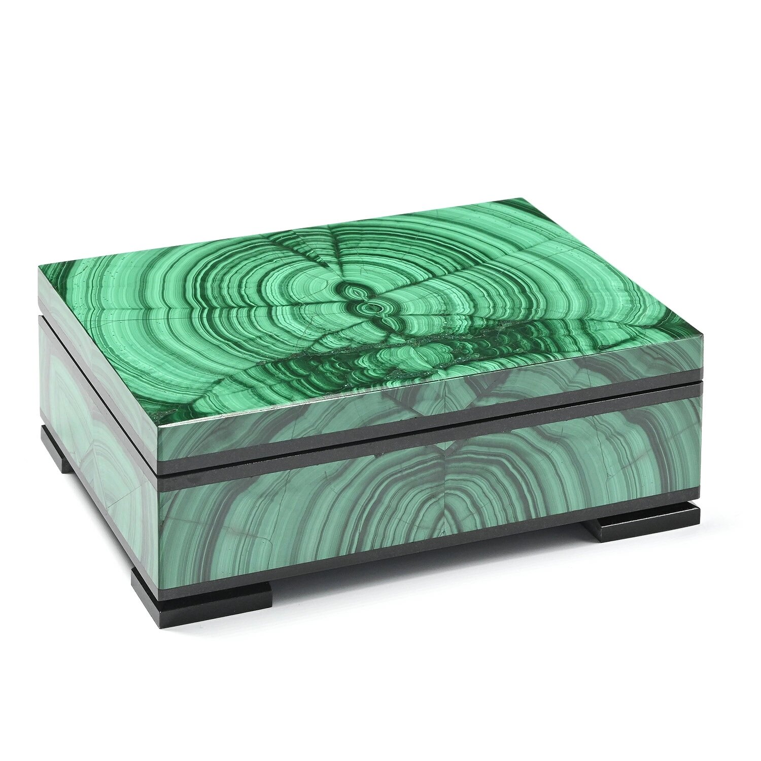 Шкатулка из камня малахит 120*80*45мм .