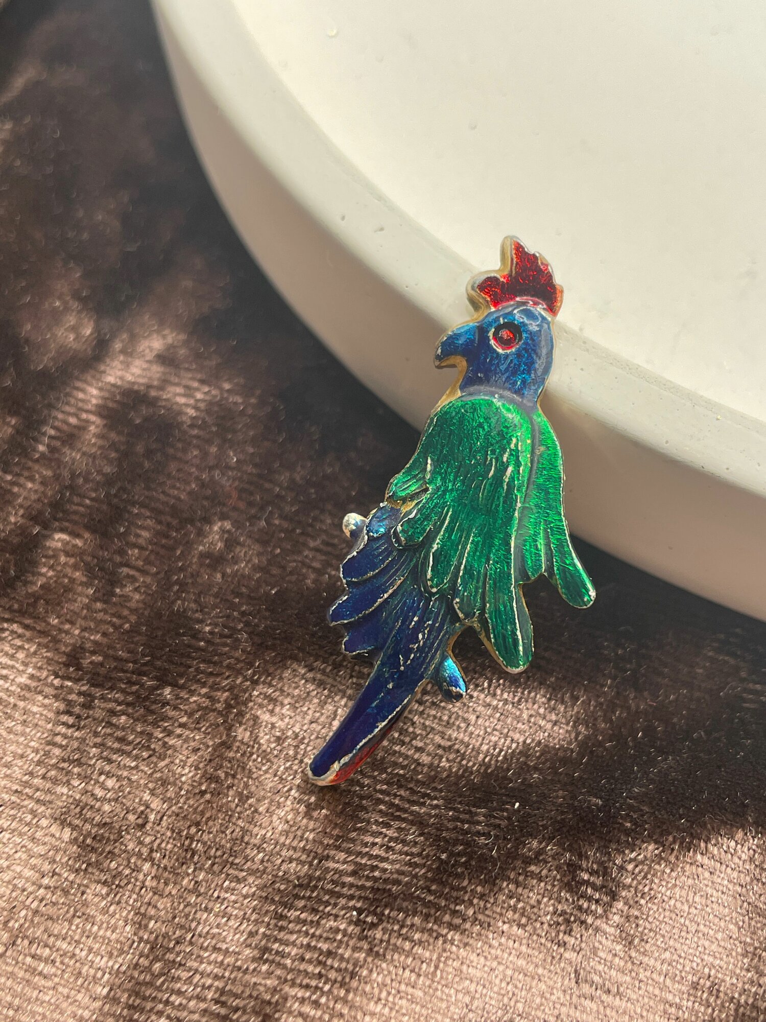 Винтажная брошь значок, попугай