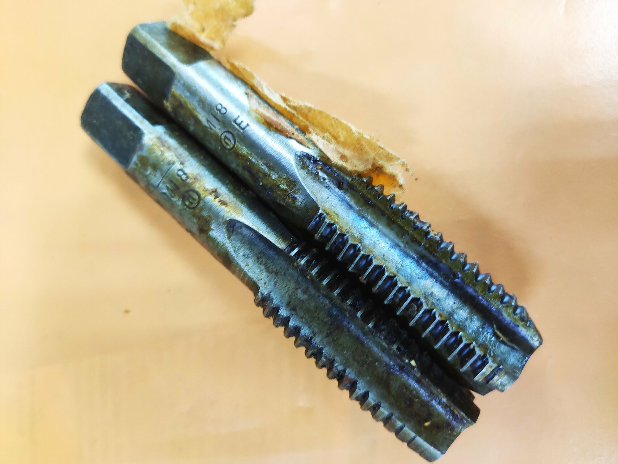 Метчик М 18*2,5 (комп. из 2-х)