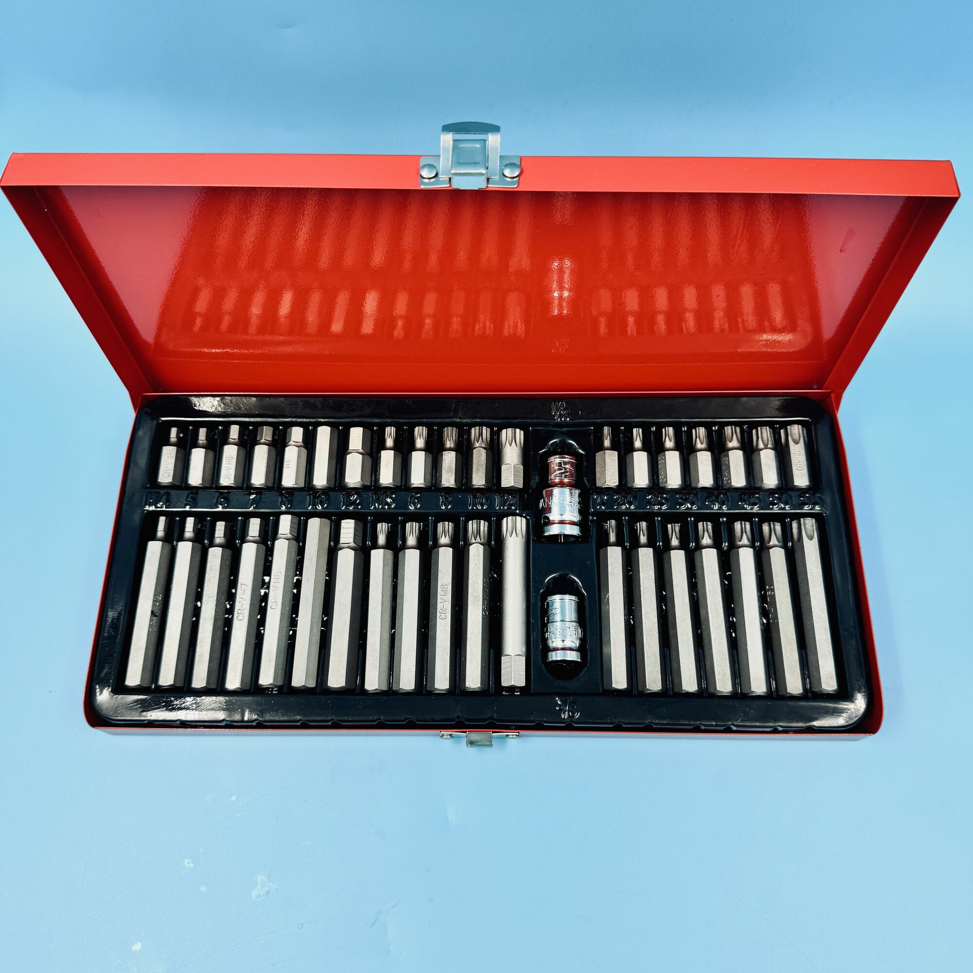 Набор бит шестигранных для шуруповерта с адаптером 40 предметов, в кейсе