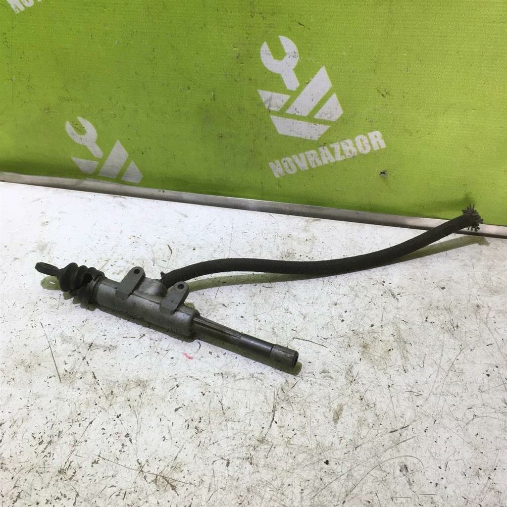 Цилиндр сцепления главный BMW 5-серия E34 88-95