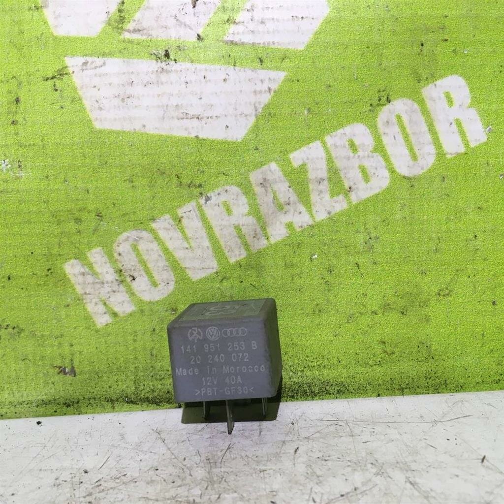 Реле VW Golf 3 Vento 91-97