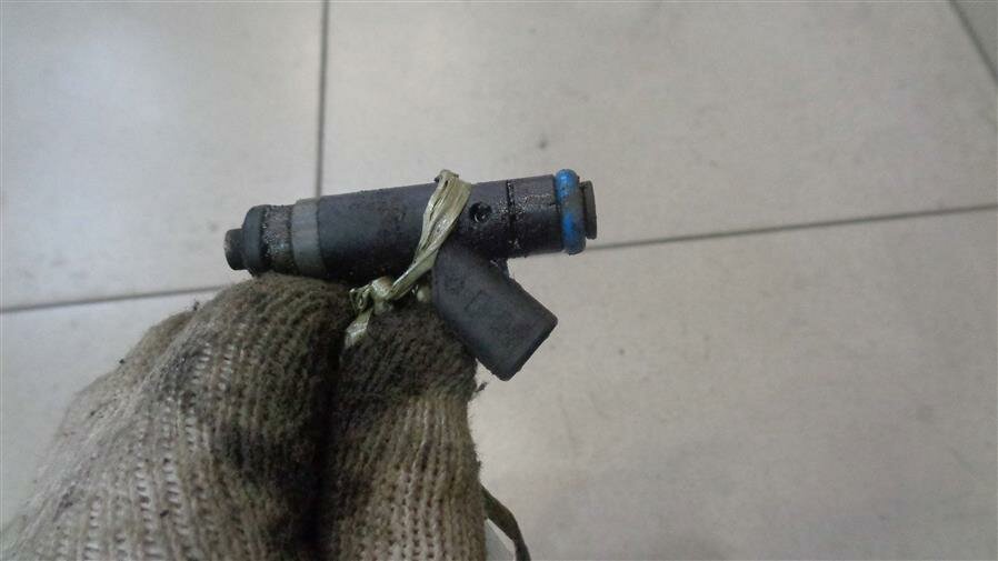 Форсунка инжекторная от Dodge Stratus 2000-2006