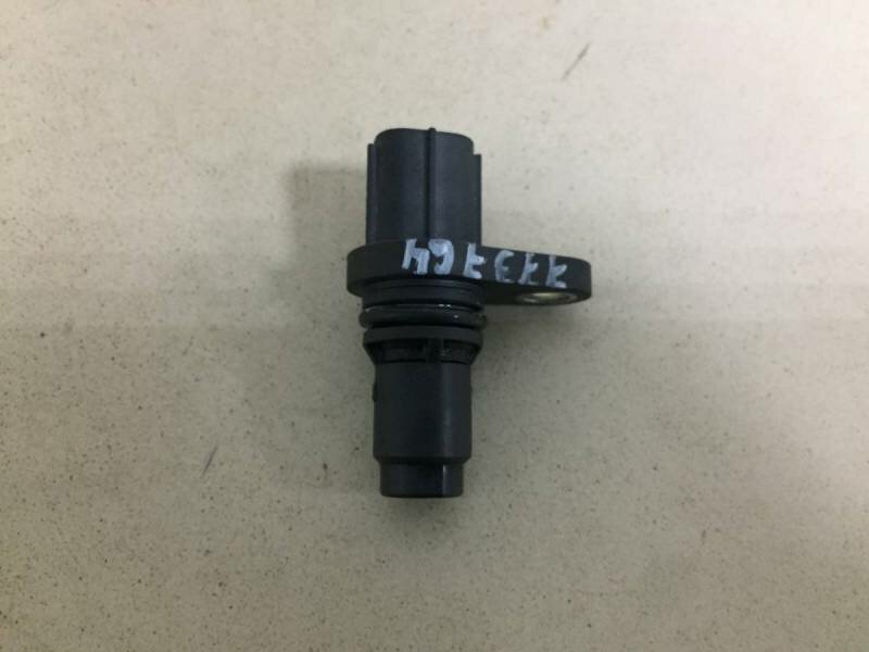 Датчик положения коленвала Toyota Hilux 2015 кат.номер: 9091905073