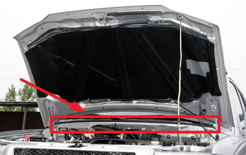 Резиновое уплотнение капота Mr313799 для Pajero Mini/Montero Pinin/Shogun