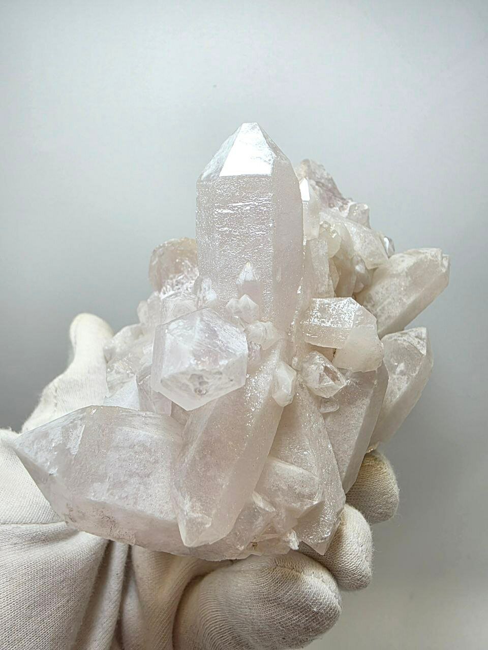 Друза кварца 133 мм, 738 г.