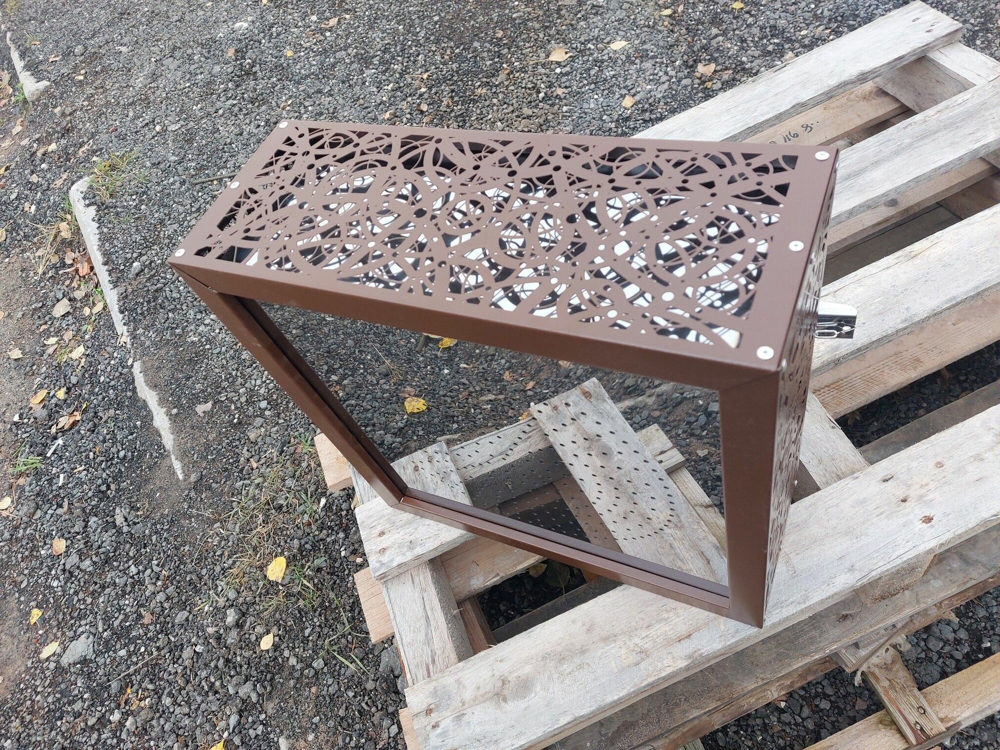 Обливное устройство "Обливасту №3" 20 л с креплением к стене ( Паутина ) Коричневое