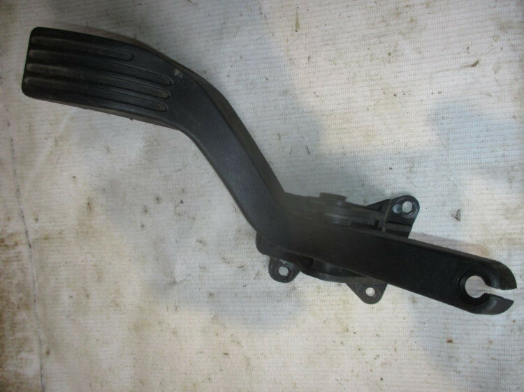 Педаль газа 98AB9P732AE 1064310 Форд Фокус 1 ZX3, 2,0л, 16кл, АКПП Америка