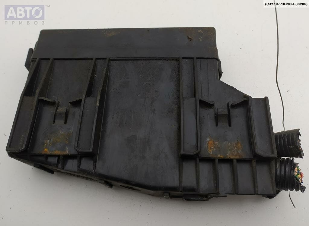 Блок предохранителей Nissan Murano Z50 (2002-2007)