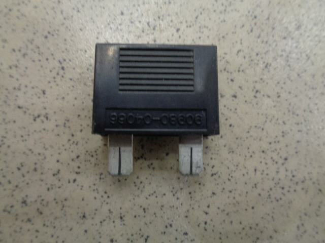 Конденсатор реле от Toyota Aristo 1997-2004