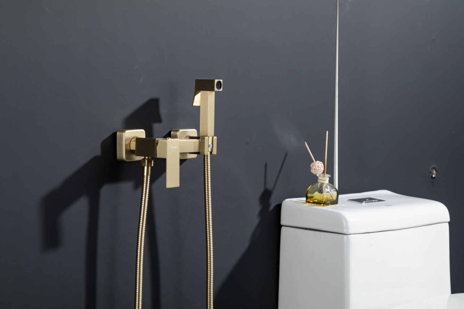 Гигиенический душ со смесителем Frap F7504-3, золотой сатин, латунь