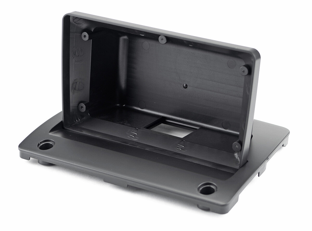 Рамка для UMS VOLVO XC90 2003-2014, 9"