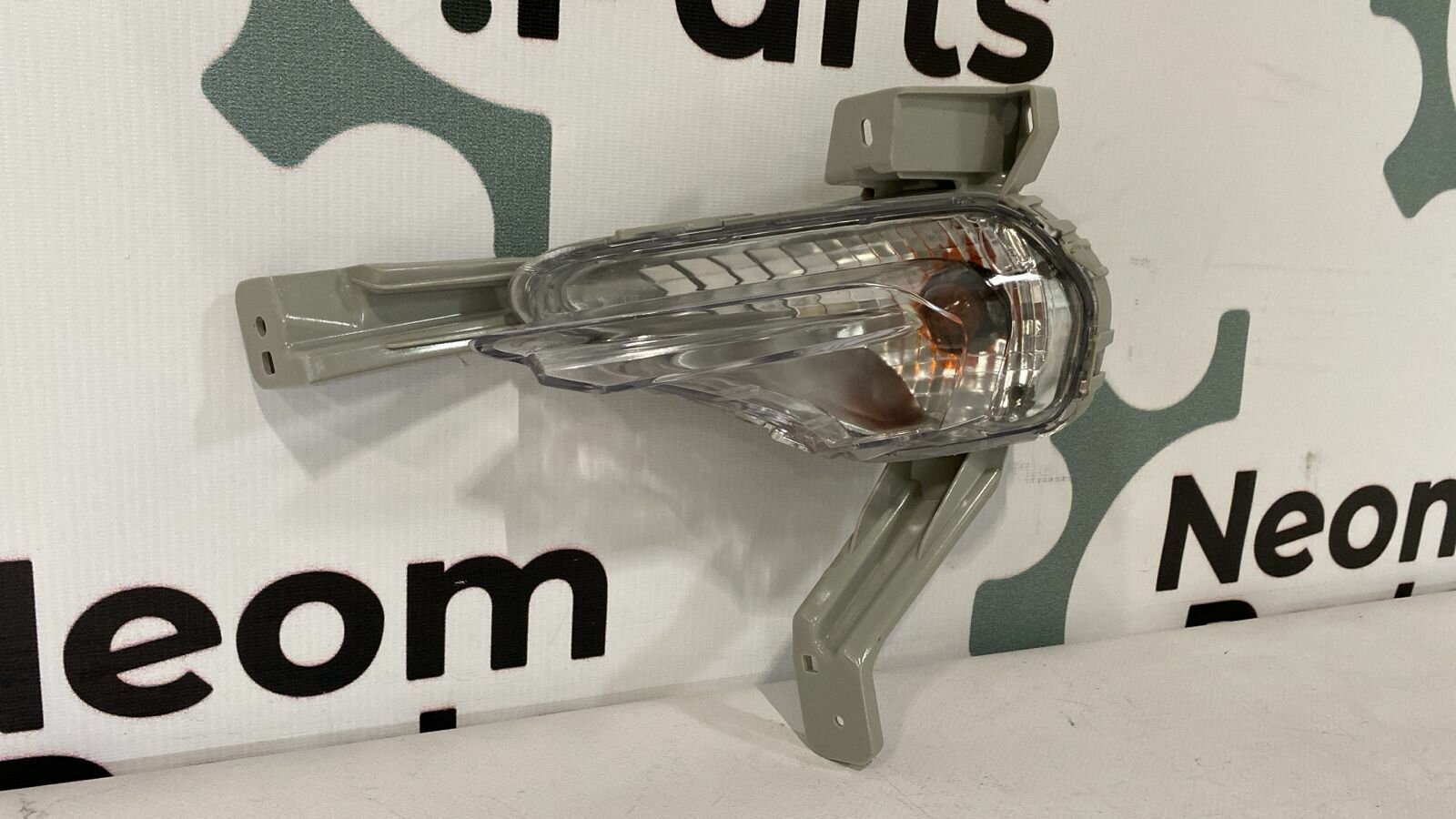 ПТФ (указатель поворота) правая Hyundai Sonata 8 DN8 19-н. в