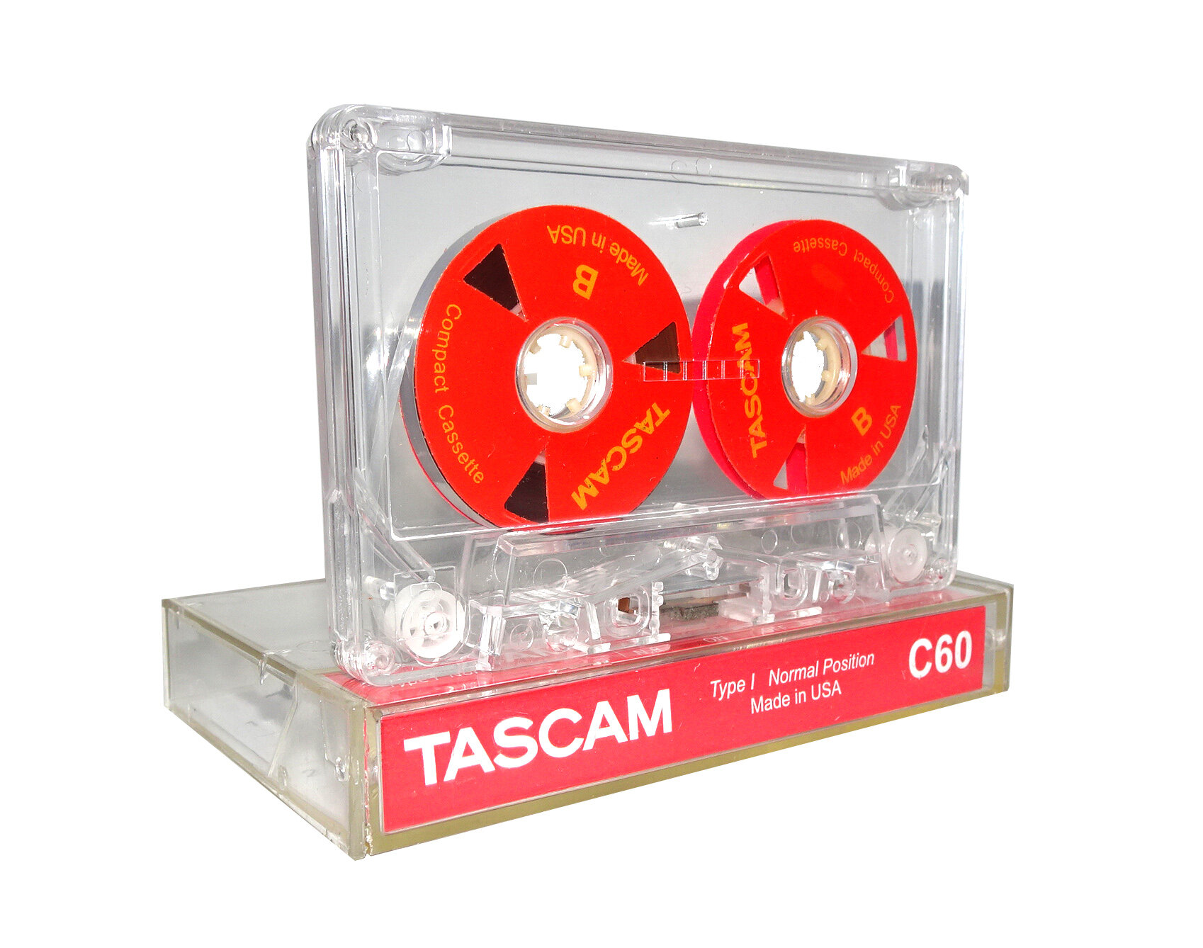 Аудиокассета "TASCAM" с красными катушками