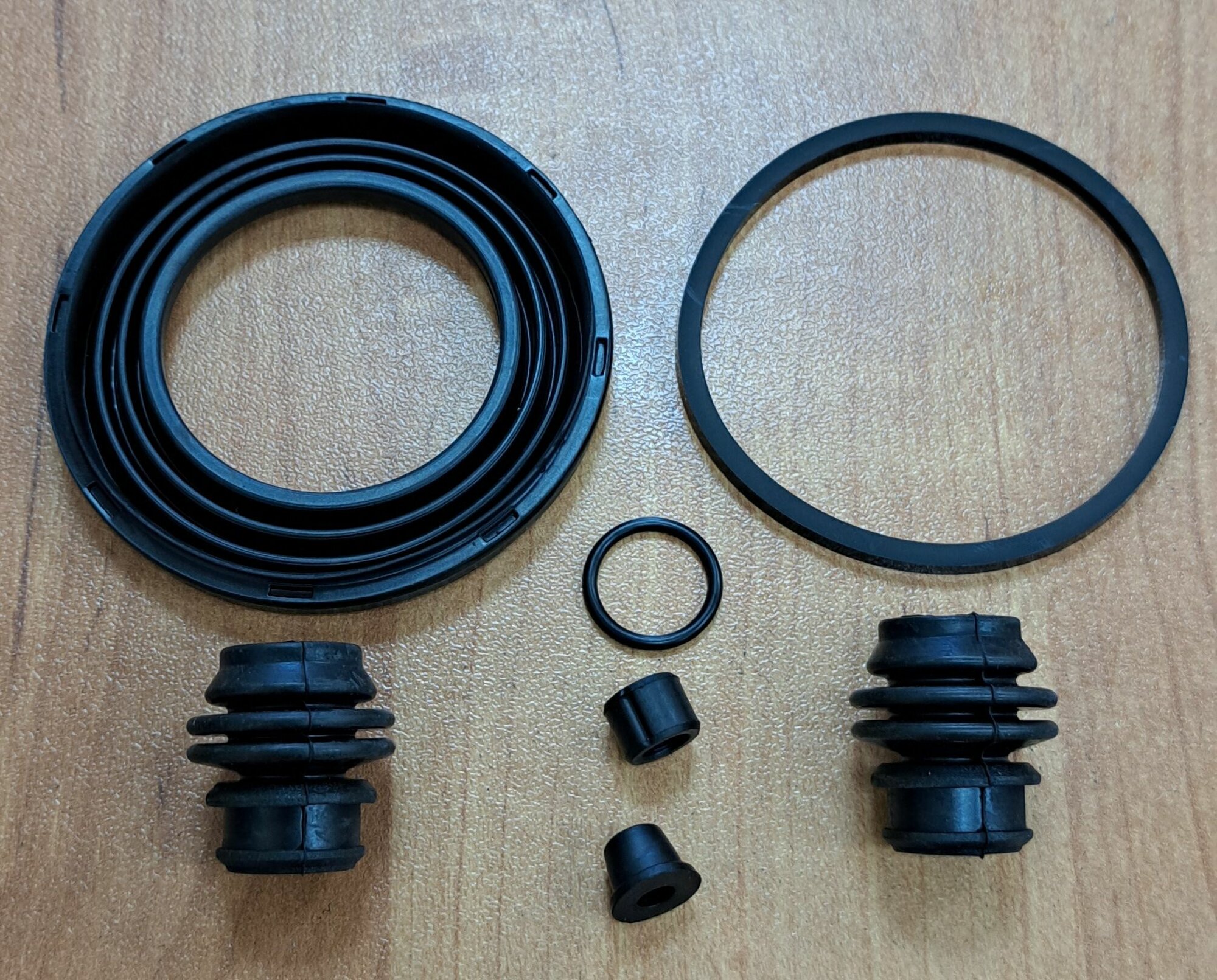 X22B0068ВТ Ремкомплект переднего тормозного суппорта NISSAN X-Trail / Qashqai, MAZDA Cx-5/ 260052