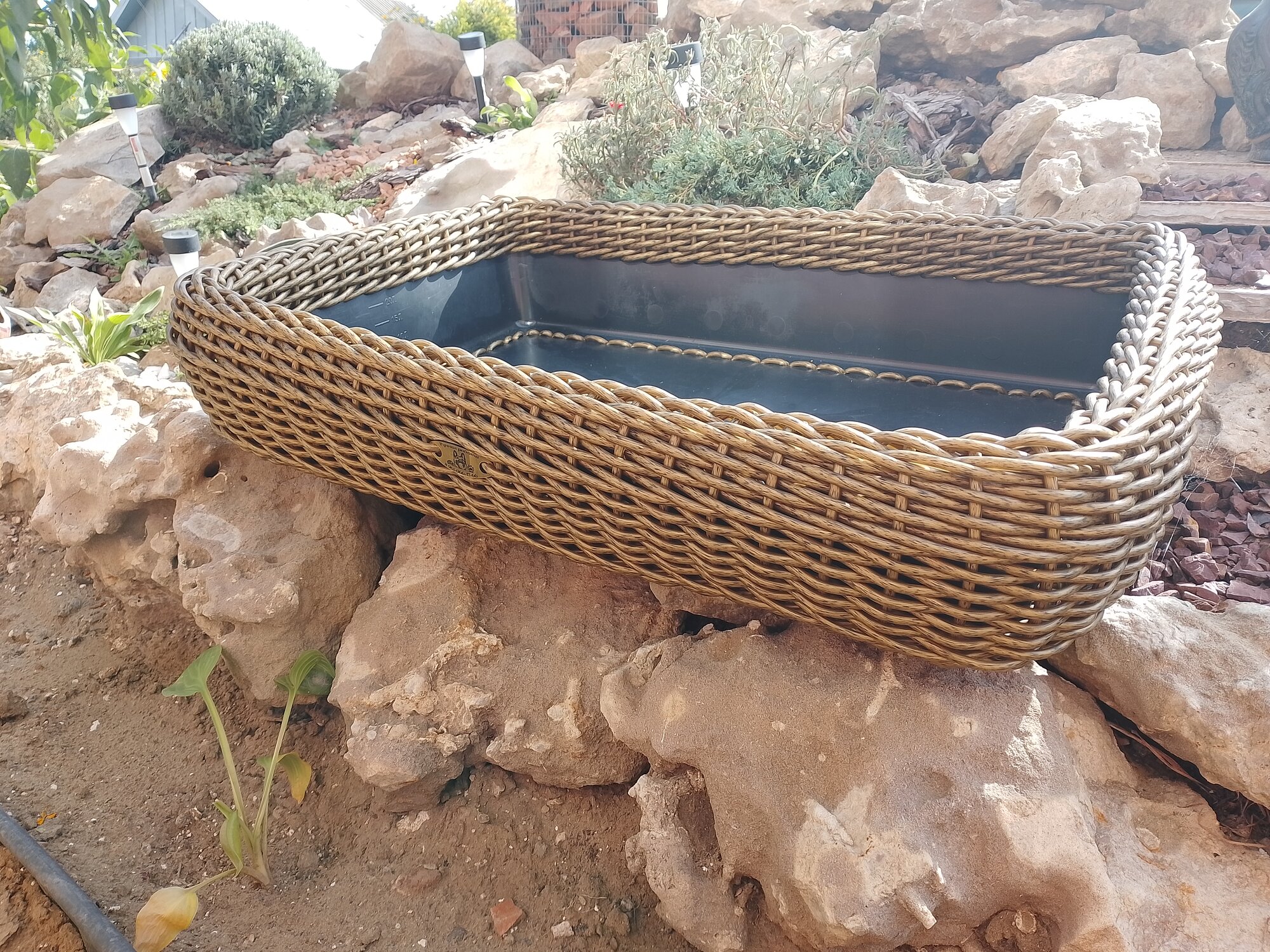 Лежанка для собак, кошек из искусственного ротанга ручная работа