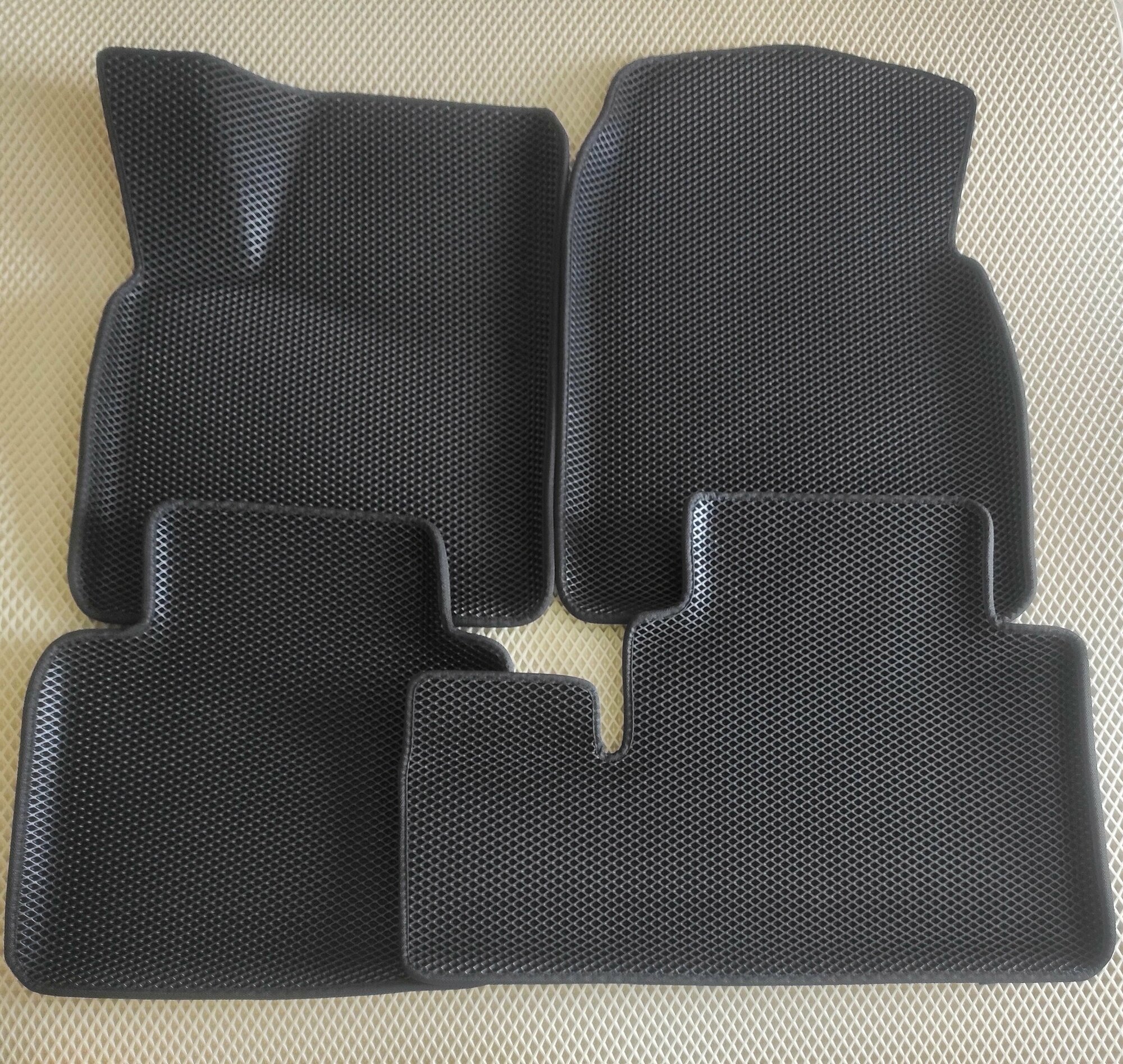 Автомобильные коврики с бортами EVA для Jetour Dashing (2023-н. в).