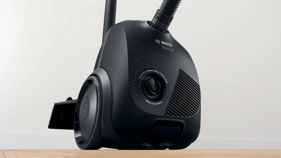 Пылесос Bosch BGBS2LB1 600Вт черный/черный — фото 1
