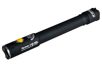 Фонарь Armytek Partner C4 Pro v3 XHP35, серебро (Теплый свет)