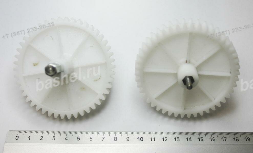Шестерня для электромясорубки Vitek-H3-3 82-(16)-(8-4)-H82 Scarlett (с металлическим валом к шестигранному шнеку)