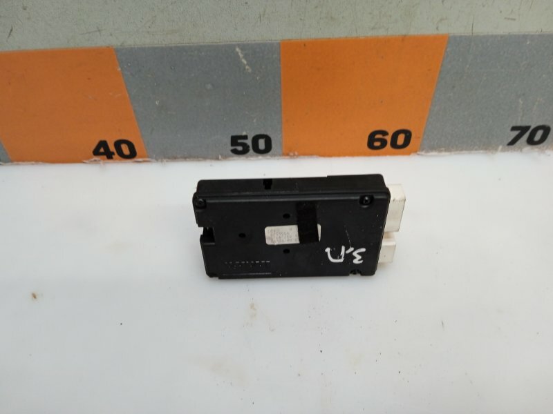 Б/У Вольво В40 Блок электронный Volvo V40 2003 275628 VOLVO арт. 9556524