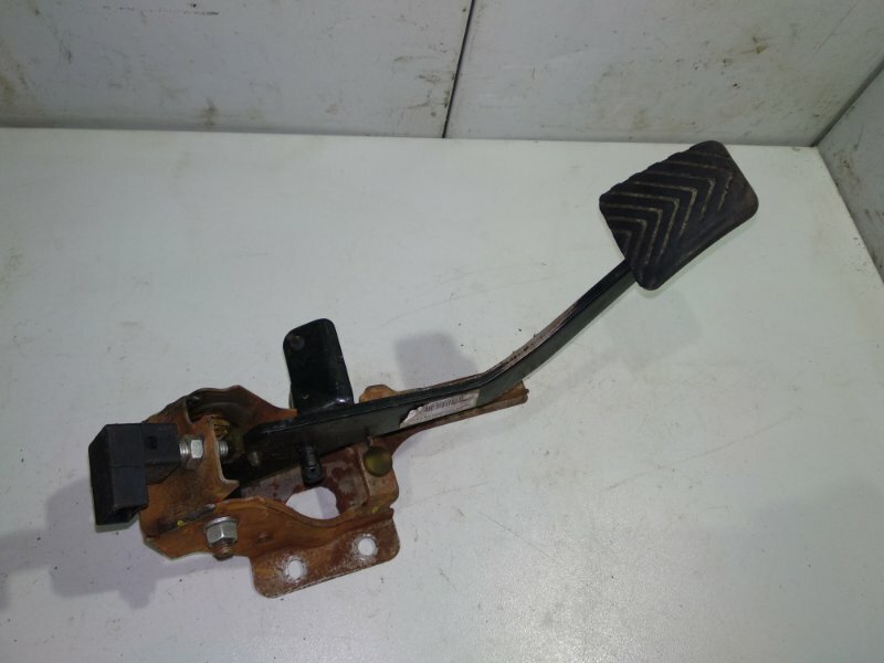 Б/У Педаль сцепления Kia Rio 11-/Hyundai Solaris 11-б/у , Хундай Солярис Педаль сцепления Hyundai Solaris 2010-2014 RB 1097...