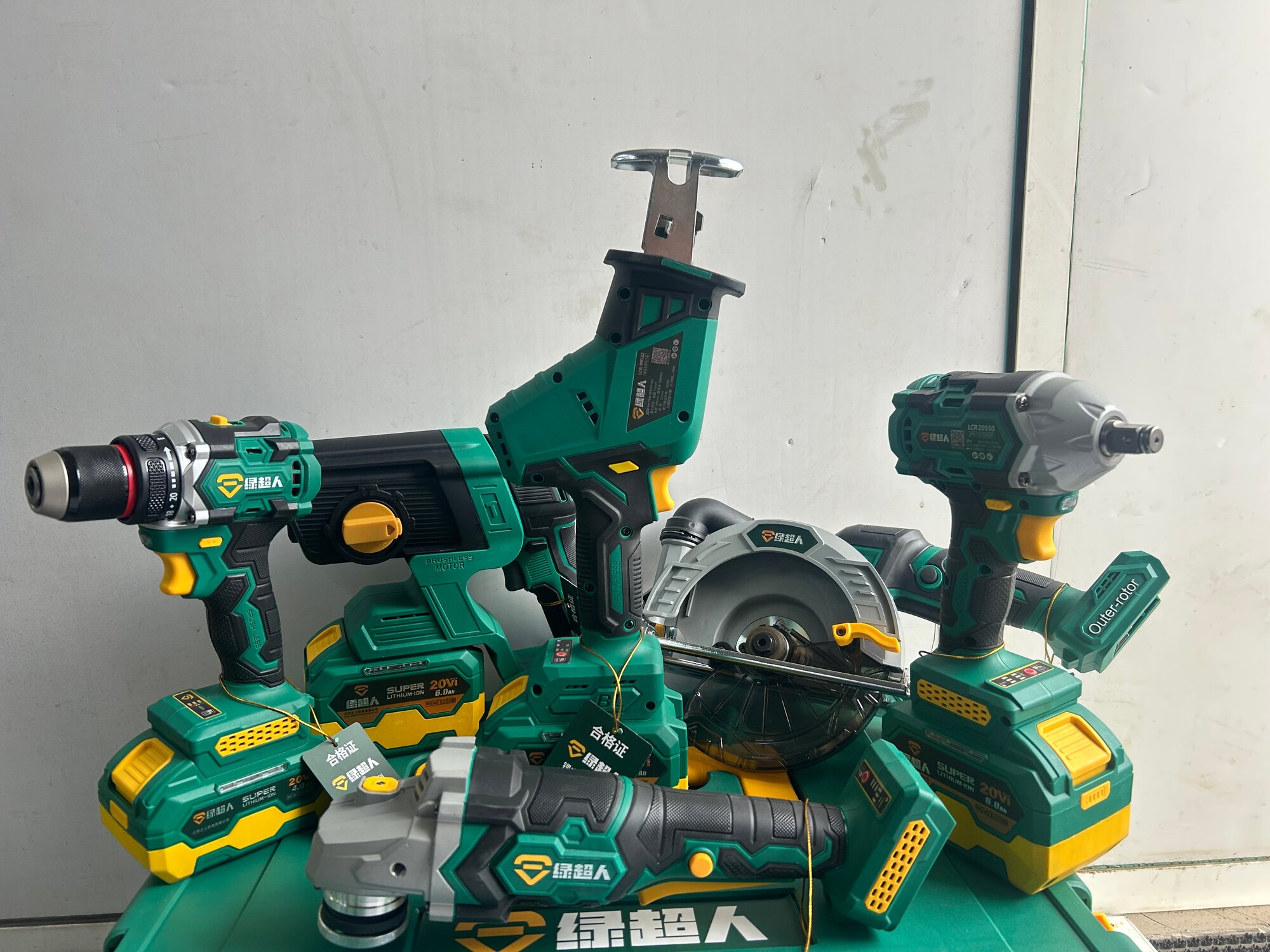 Набор аккумуляторный "Superman", 6 в 1: УШМ, шуруповёрт, перфоратор, гайковерт, сабельная пила и дисковая