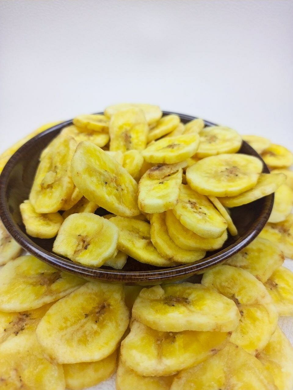 Банановые чипсы сушеные без сахара