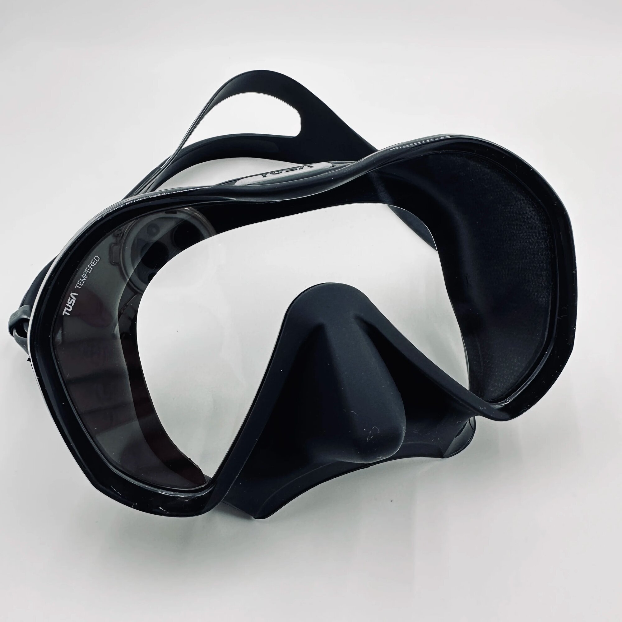 Маска для дайвинга TUSA M1010 женская Черный, M1010-QB