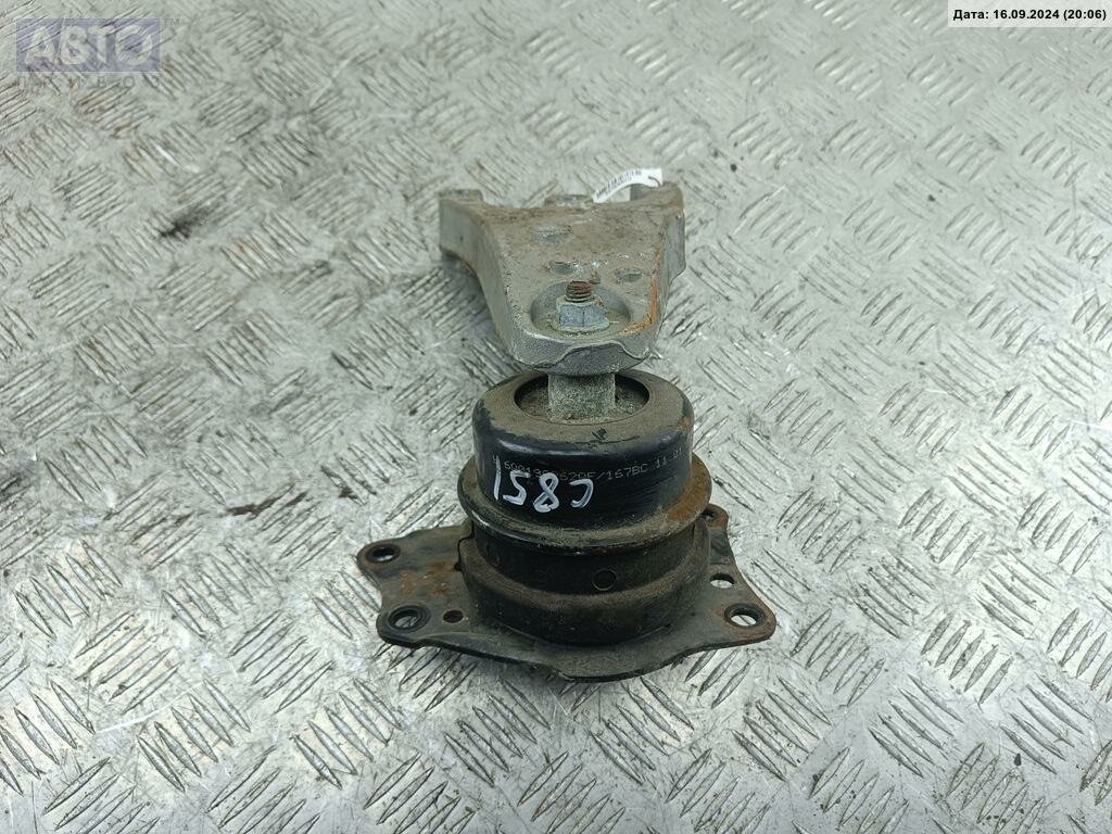 Подушка крепления двигателя Volkswagen Fox