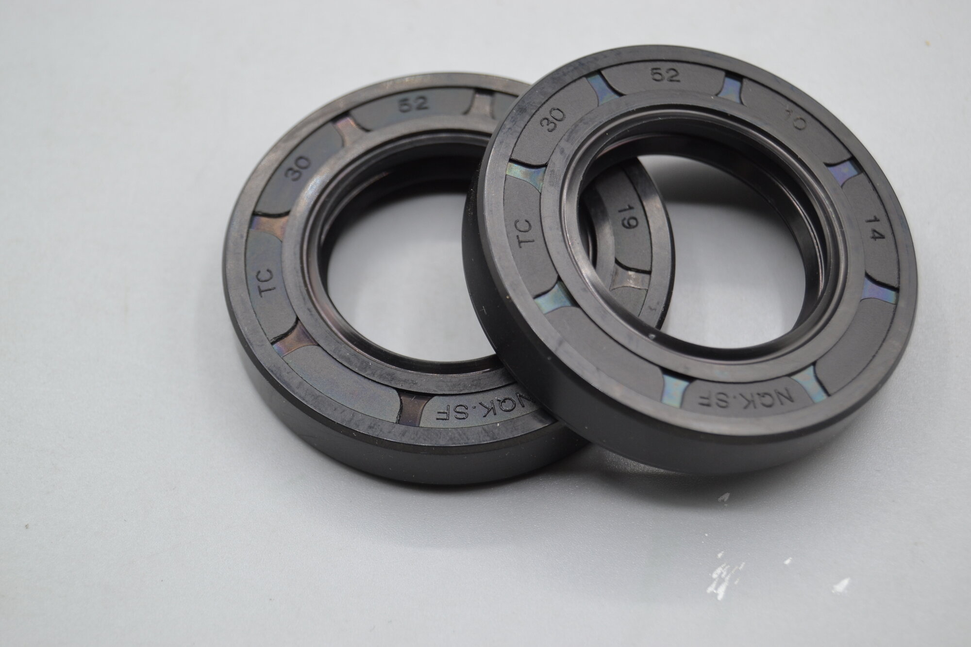 Манжеты сальники 30x52x10, (2шт)