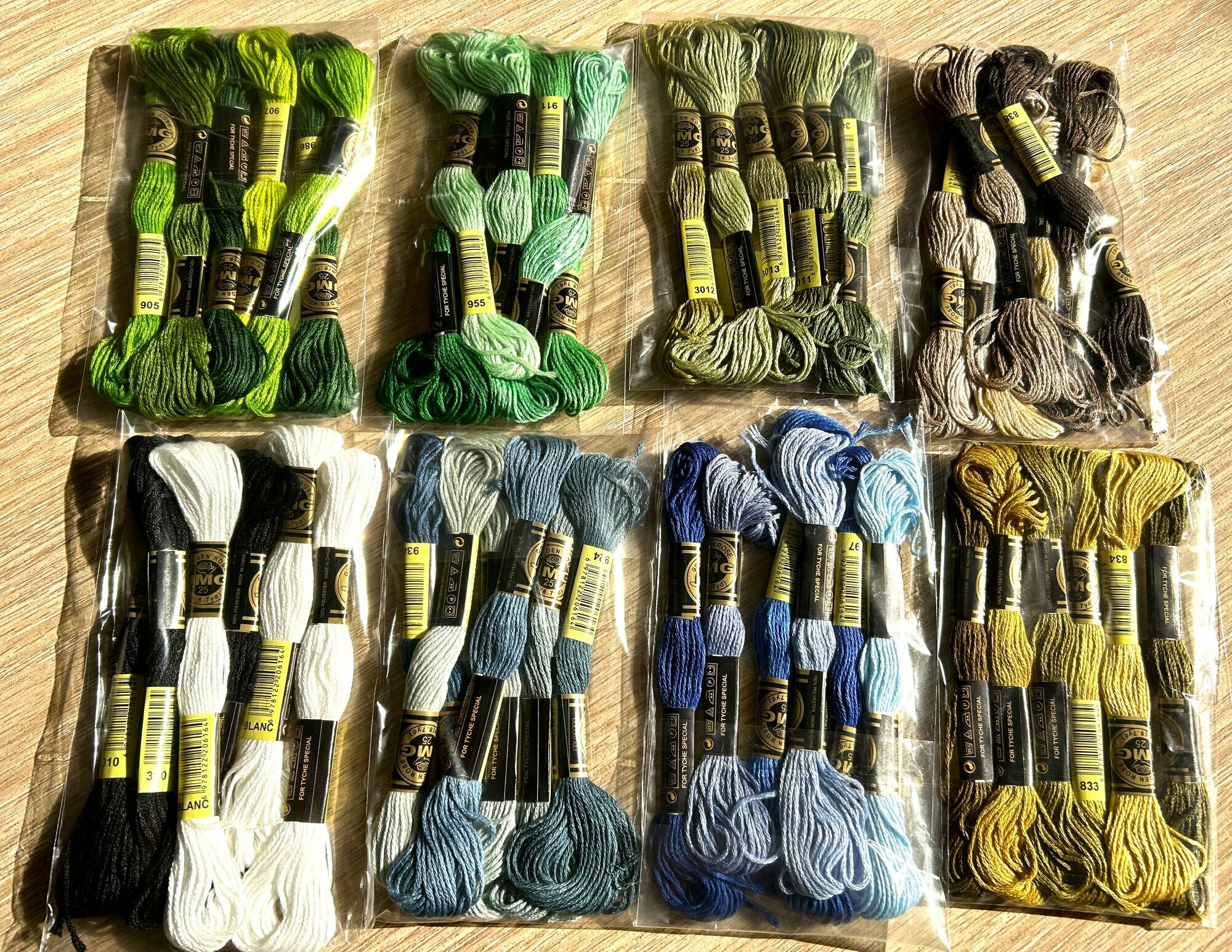 Комплект наборов модных оттенков мулине GMC