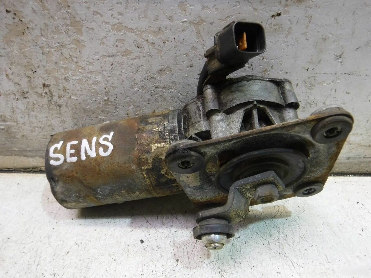 Моторчик стеклоочистителя передний ЗАЗ Sens I (2004—2017) 245215100