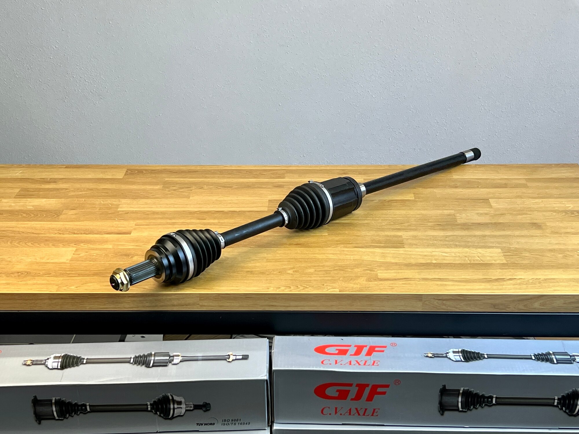 Приводной вал привод правый BMW X5 E70 31607545126 GJF